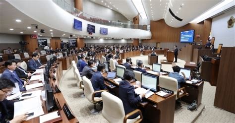 중학생 ‘무상교복 지원을 생활복·체육복까지