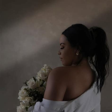 Laura Howard Laurajoyanne Threads Say More