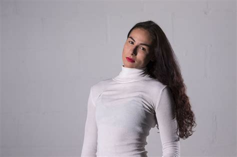 Culturama Art С усилия към звездите СТЕФАНИ ХАНДЖИЙСКА е на 27 години от град Плевен