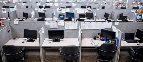 Everything You Need To Know About Outbound Call Centers Moonios