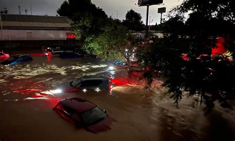В Іспанії внаслідок раптових повеней загинула щонайменше 51 людина Новини За кордону Ukr Net