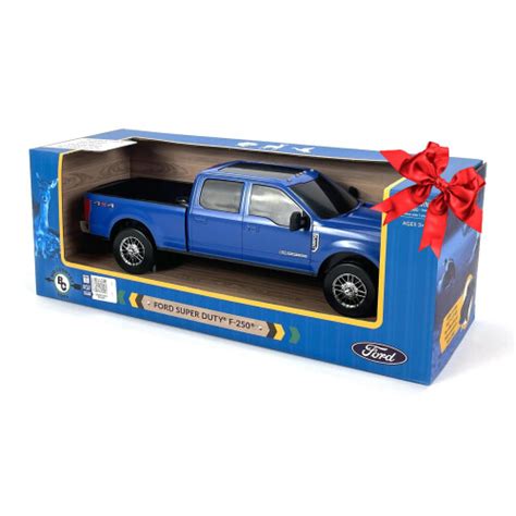 Big Country Toys Realistic Ford Truck Toy And Trailer Hitch 120 Scale