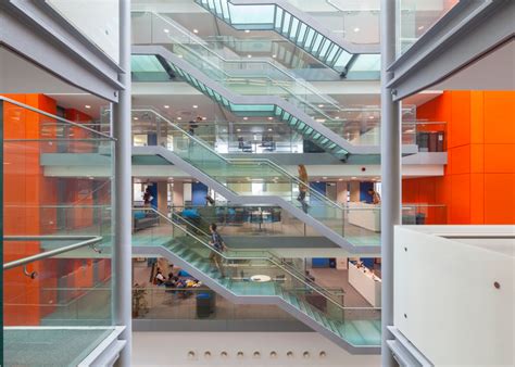 Sheppard Robson Encloses Bristol University Labs In Aluminium