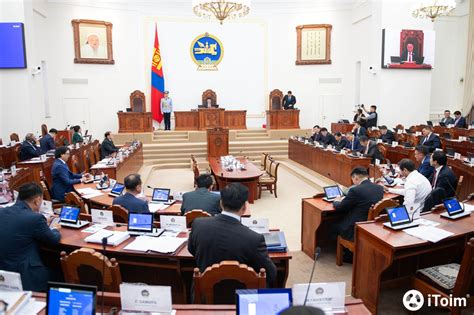 ЧУУЛГАН 2026 онд төрийн албан хаагчийн тоог 9 хувиар бууруулна