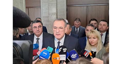 Хората на Доган заговориха за смяна на Костадин Ангелов като шеф на управленския съвет