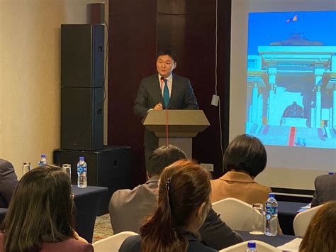 БЭЛЧЭЭРИЙН ГАЗРЫН ЗОХИЦУУЛАЛТЫН ТАЛААР ХЭЛЭЛЦЭЖ БАЙНА