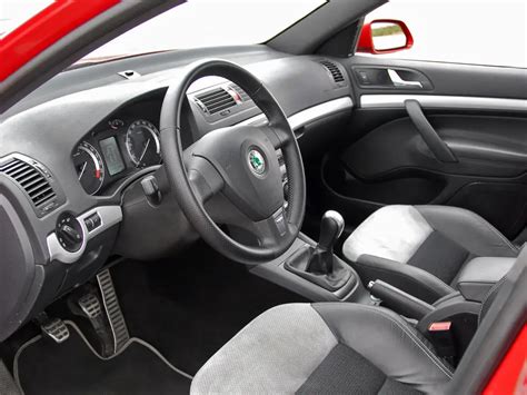 Skoda Octavia 2004 2005 2006 2007 2008 лифтбек 2 поколение A5