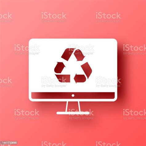 재활용 기호가 있는 데스크톱 컴퓨터 그림자가 있는 빨간색 배경의 아이콘 3차원 형태에 대한 스톡 벡터 아트 및 기타 이미지 3차원 형태 개념 곡선 Istock