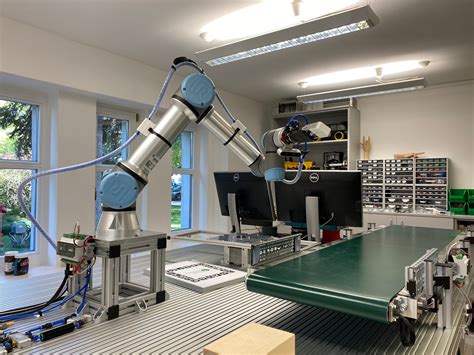 Universal Robots Locations At Luis Lam Blog