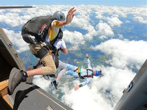 How Long Do You Freefall In Skydiving Skydiving Freefall Explained