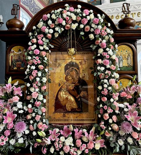 Вишгородська ікона Божої Матері одна з найдавніших і найшанованіших ікон українська історія