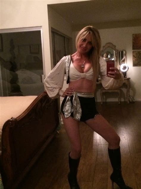 Carrie Michalka Nude Pics Página 1