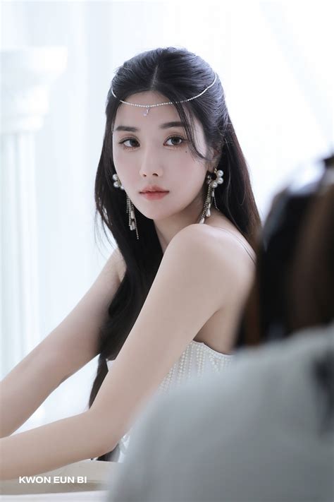 221208 Woollim Naver Kwon Eunbi The 2nd Concert ‘next Door Behind