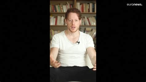 French Tiktoker Uses Pop Culture To Teach Students About Philosophy