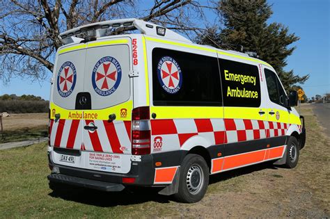 Pin By Rylee Uhl On Nsw Ambulance Ambulance Emergency Vehicles