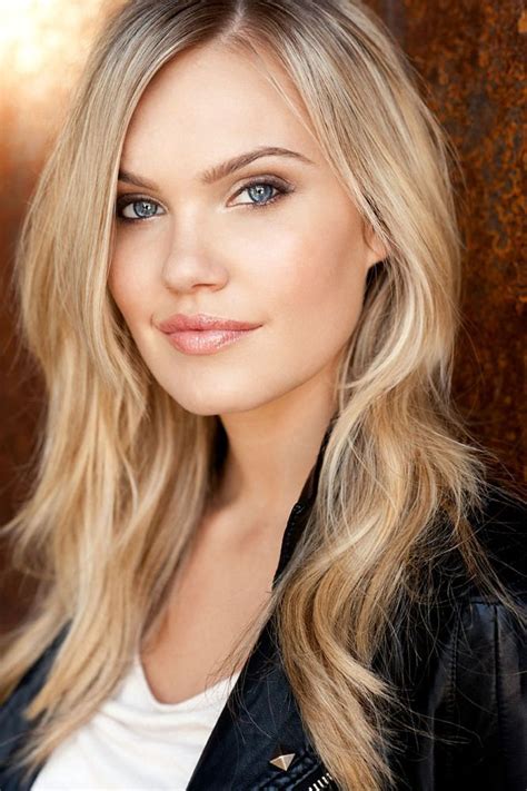 16 Headshot Photography Ideas Headshot Photography Headshots Women
