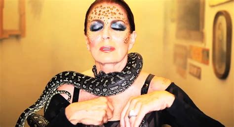 Joanna Cassidy As Zhora In Blade Runner Blade Runner Shoulder Of