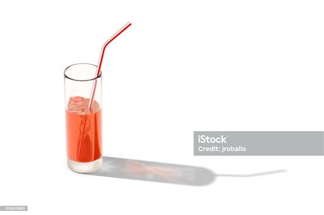 흰색 배경에 고립 된 빨간 음료와 얼음 조각 유리 3d 일러스트레이션 각얼음에 대한 스톡 사진 및 기타 이미지 각얼음 관광 리조트 그림자 Istock