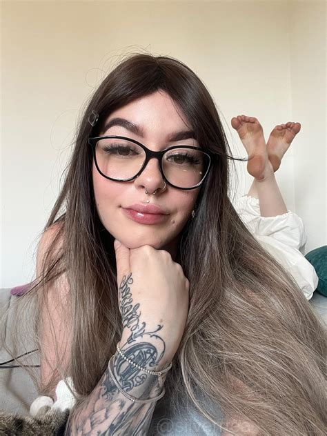 Waiting For You To Tickle Me R TickleLovers