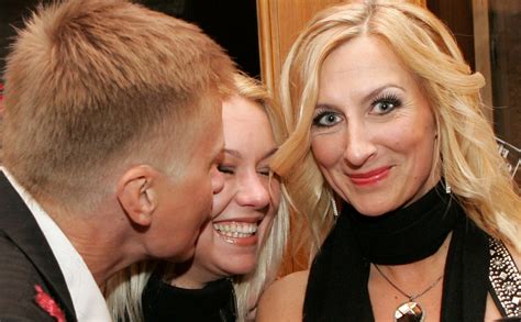 Madara RepŠe Pieķerta Bučojamies Ar šveicaru Foto Vipitv