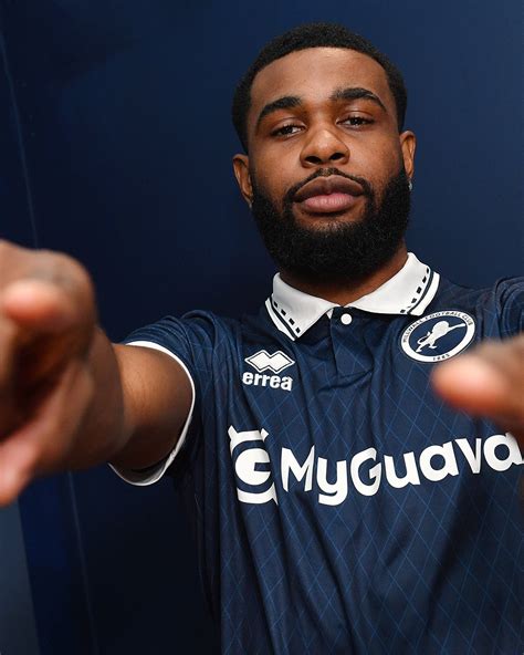 오피셜 밀월 자펫 탕강가 영입 해외축구 에펨코리아