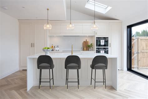 Timperley Kitchen Thomas James Bespoke