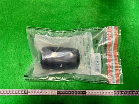 女旅客由哥倫比亞輾轉入境 海關揭體內藏黑色異物 檢60萬元可卡因 星島日報