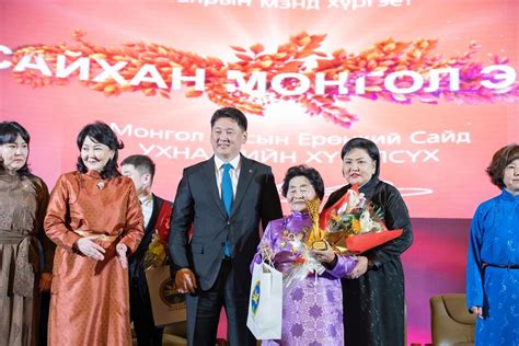 У Хүрэлсүх Эмэгтэйчүүдийн эрхийг хамгаалахад Засгийн газар онцгой анхаарна