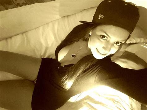 Naked Andrea Vilash Added 07 19 2016 By Pepelepu