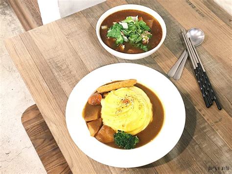 台北、內湖美食｜東湖素．東湖人氣素食、晚餐限定有網美蛋料理，東湖國小美食、東湖站美食 Jingxuan．時空旅人