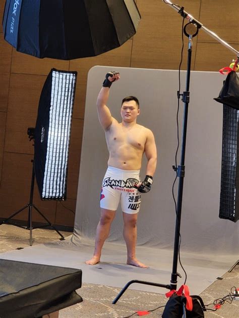 현 우리나라 종합격투기 헤비급 최강자  Mlbpark