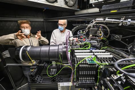 Uw Built Instrument Will Enhance Views Of Distant Galaxies Uw Madison News