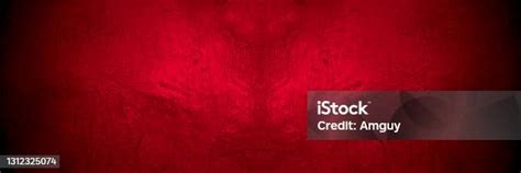 오래된 벽 텍스처 시멘트 블랙 레드 백 추상 어두운 색상 디자인은 흰색 그라데이션 배경이있는 빛입니다 0명에 대한 스톡 사진 및 기타 이미지 Istock