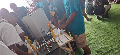 Vicky Vinesh Narayan Added A New Photo Vicky Vinesh Narayan