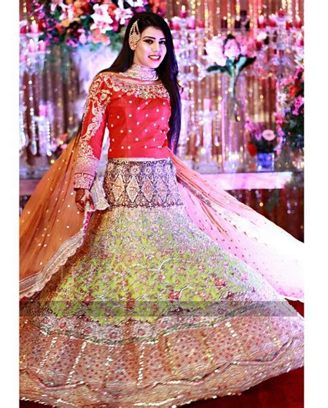 Pin By Sunitinder On Sunit Ball Gowns Fine Art Wedding Gowns