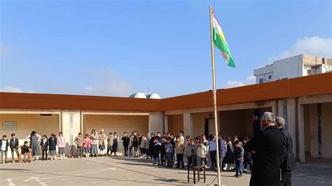 دایک و باوکان چیتر پێویست ناکات بچنە قوتابخانە