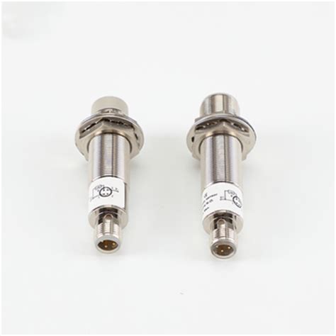 18 30VDC M18 Analog Inductive Proximity Sensor With 0 10V Voltage Output With M12 4 Pin Plug