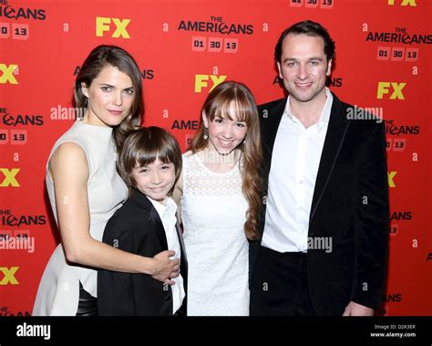 Keri Russel Keidrich Sellati Holly Talor Matthew Rhys At Arrivals