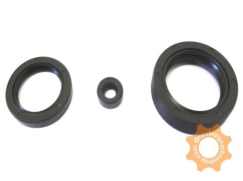FORD ESCORT MK OR CORTINA GEARBOX OIL SEAL SET One Stop Gearbox Shop