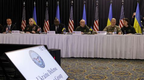 Лойд Остин откри срещата в “Рамщайн” за допълнителна военна помощ за Украйна От деня