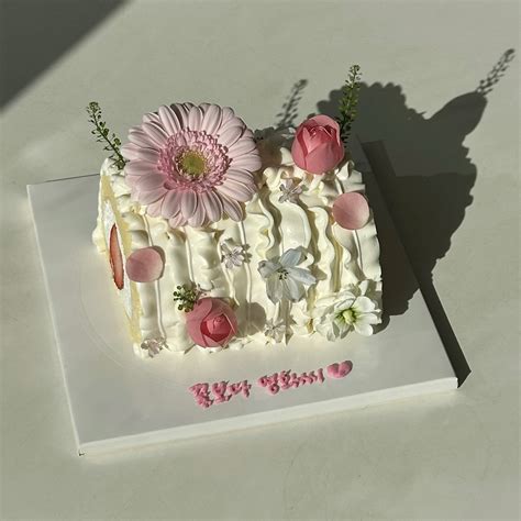 두유라이크케이크 부산케이크 서면레터링케이크 부산레터링케이크 서면케이크 부산당일케이크 전포케이크 Merry Christmas 🎅🏻🎄 ️ 8가지 골고루 인기가많은 올해