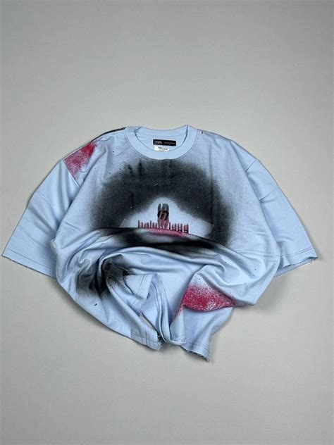 خرید تیشرت مردانه در انواع و طرح های مختلف با کیفیت عالی