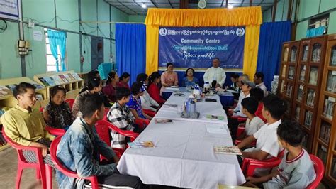 ရွှေတောင် မြို့နယ် Community Centre ခန်းမတွင် စာပေချစ်မြတ်နိုးသူများအသင