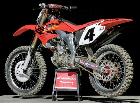 Mxa Retro Test We Ride Ricky Carmichaels 2004 Works Honda Crf450