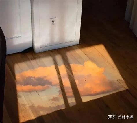 文案有人相爱，有人夜里看海 知乎