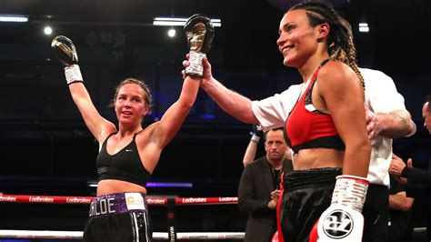 Chloe Watson Crowned European Flyweight Champion After Points Win Over Justine Lallemand