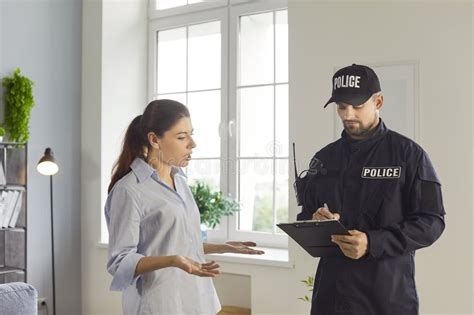 Conversation Of Police Officer And Witness Or Crime Victim Woman