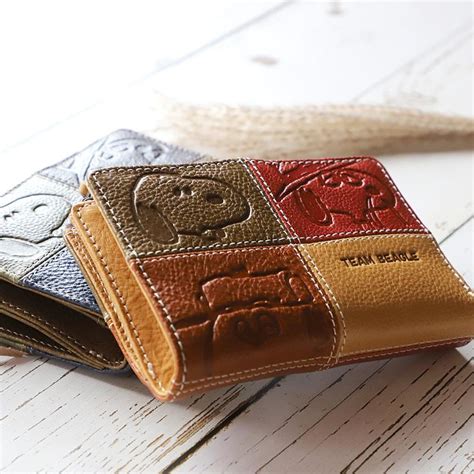 Snoopy スヌーピー Team Beagle チームビーグリ 二つ折り財布 小銭入れあり 札入れ 本革 レザー 革小物 73441