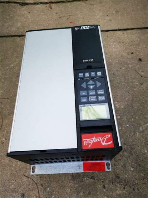 Frekventni Regulator Danfoss 2 5kw