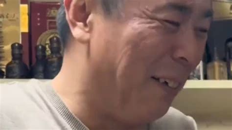 爸妈聊爱女出嫁笑着笑着就哭了凤凰网视频凤凰网